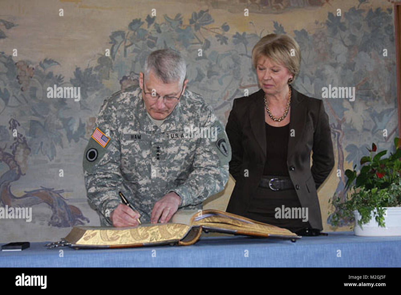 U S Army General Carter Ham High Resolution Stock Photography and ...