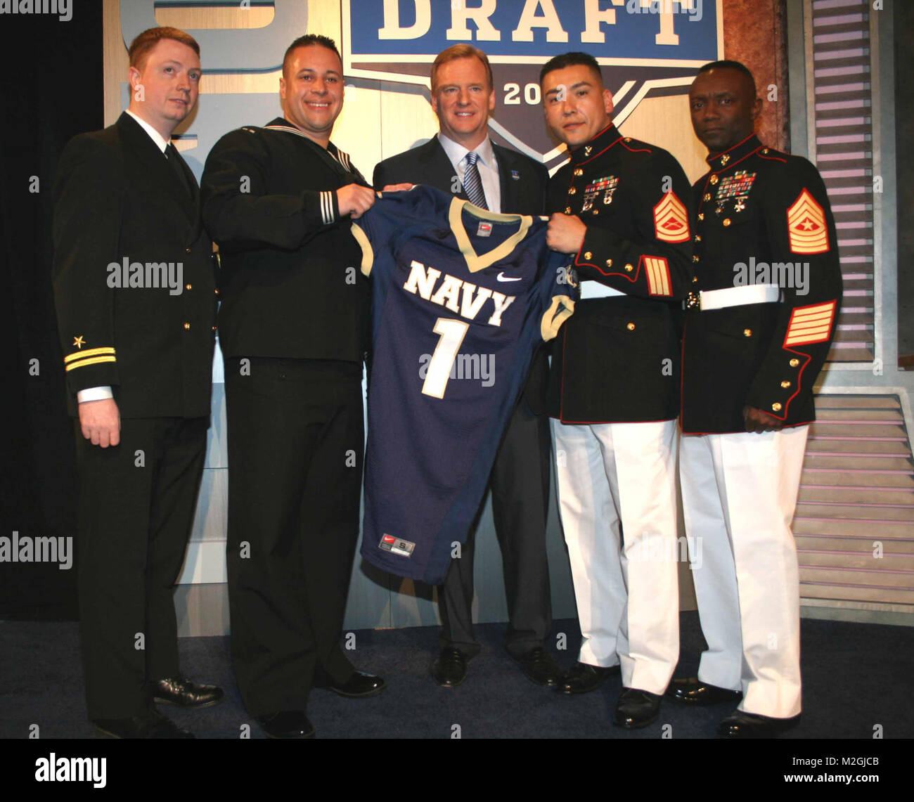 Nfl draft jersey hi-res stock photography and images - Alamy