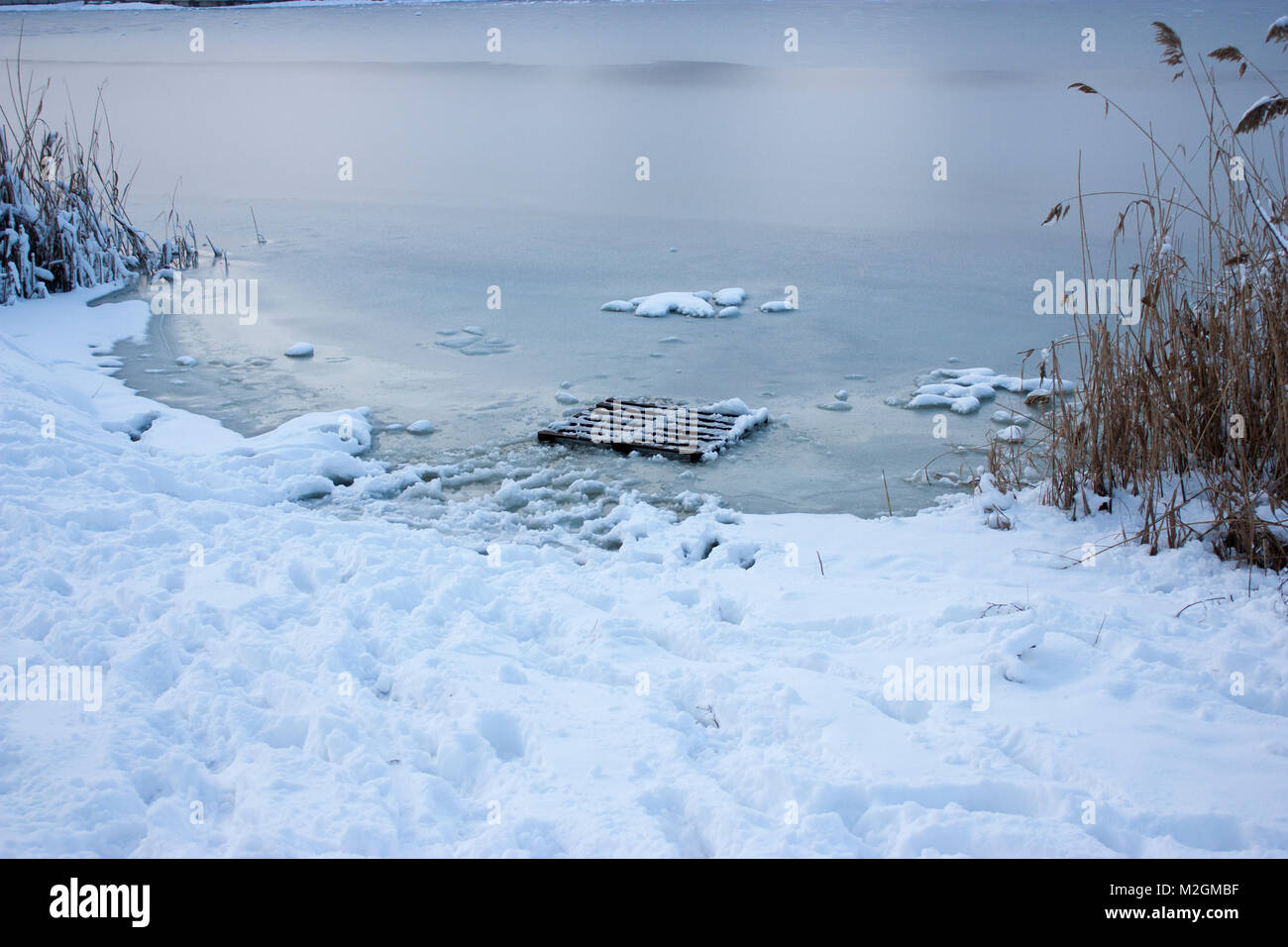 Frozen lake river in hi-res stock photography and images - Alamy