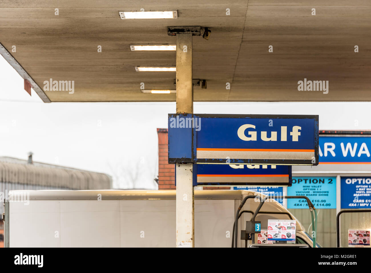 Gulf Gas Station Sign High Resolution Stock Photography and Images - Alamy