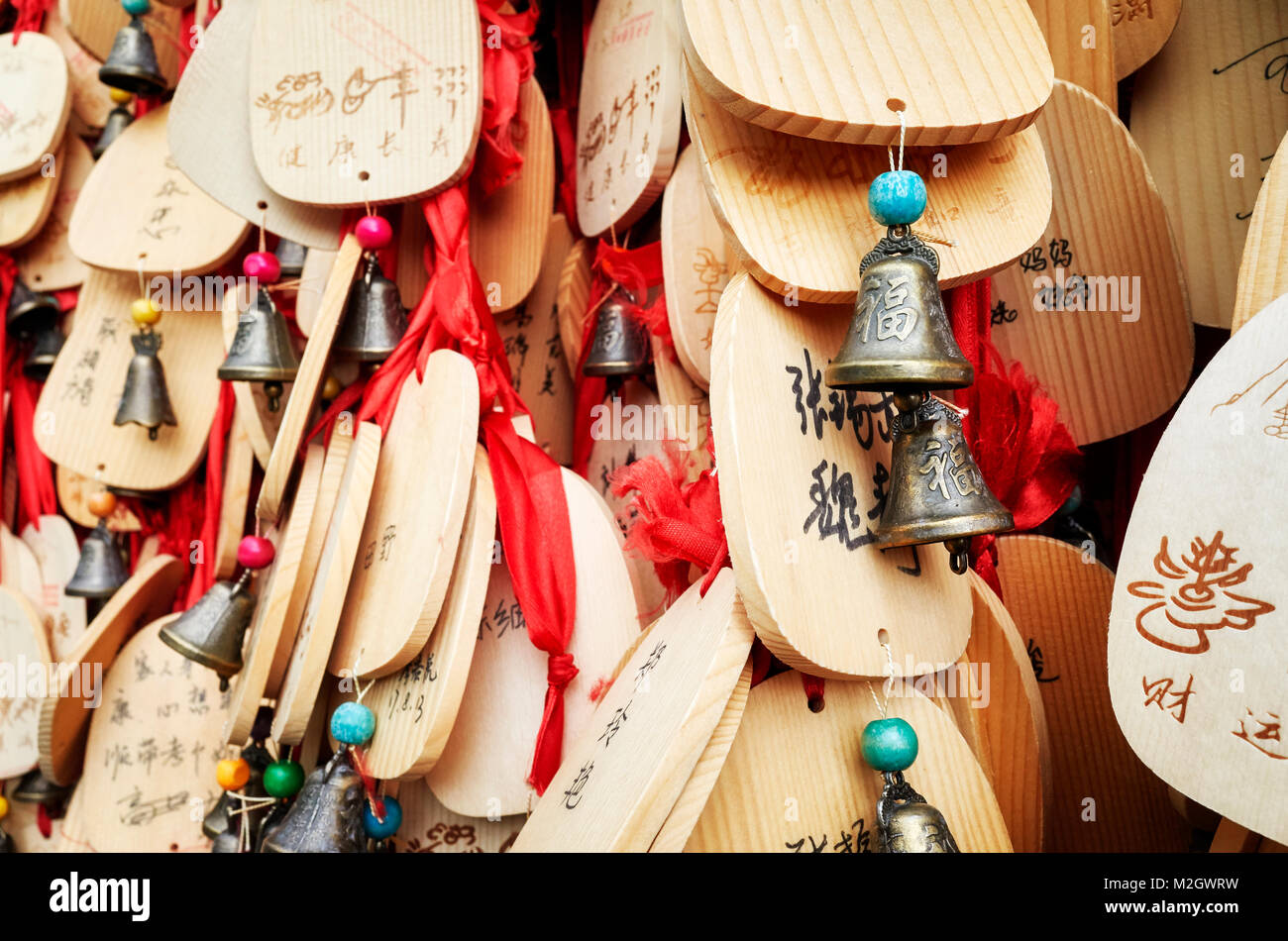 Prayer chinese temple hi-res stock photography and images - Alamy