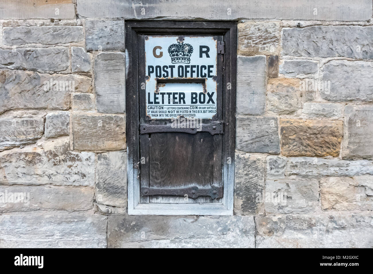 King george v post box hi-res stock photography and images - Alamy