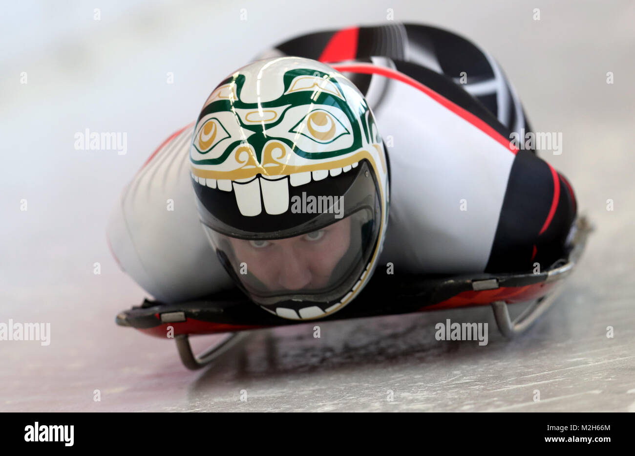 Mens skeleton olympic sliding centre hi-res stock photography and ...