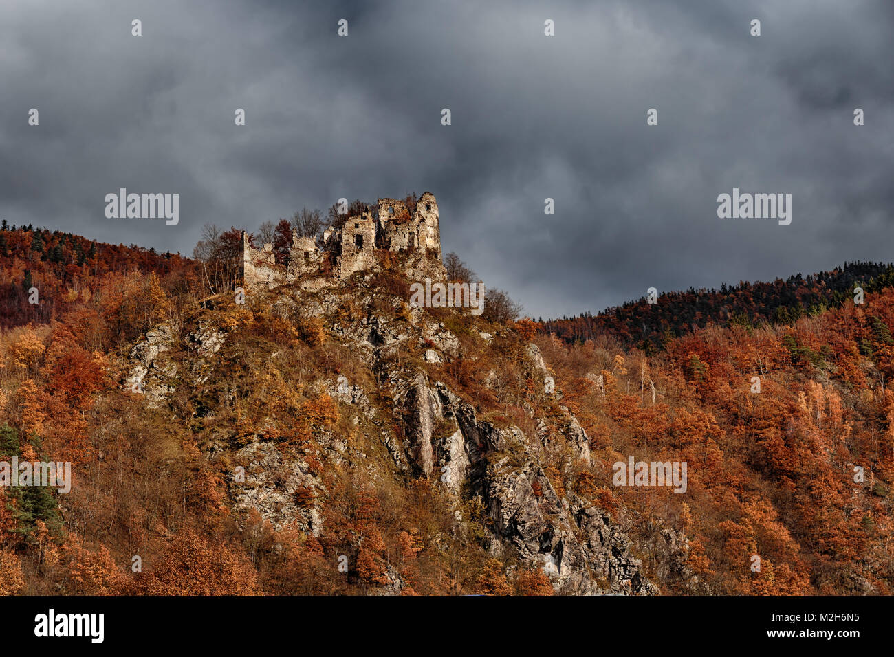 Ruins medieval castle starhrad hi-res stock photography and images - Alamy