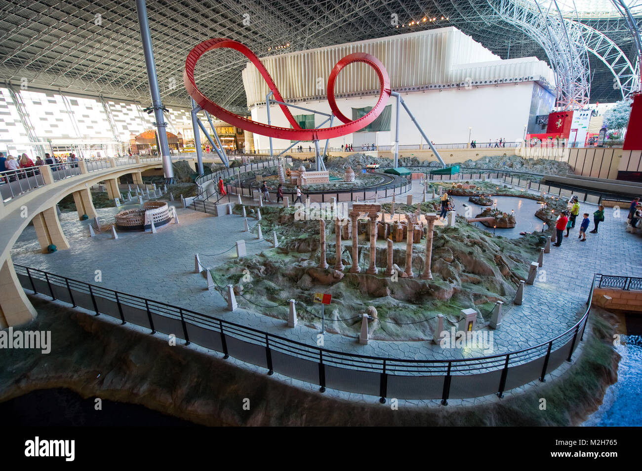 ABU DHABI, UNITED ARAB EMIRATES - 03 JAN, 2018: Interior of indoor ...