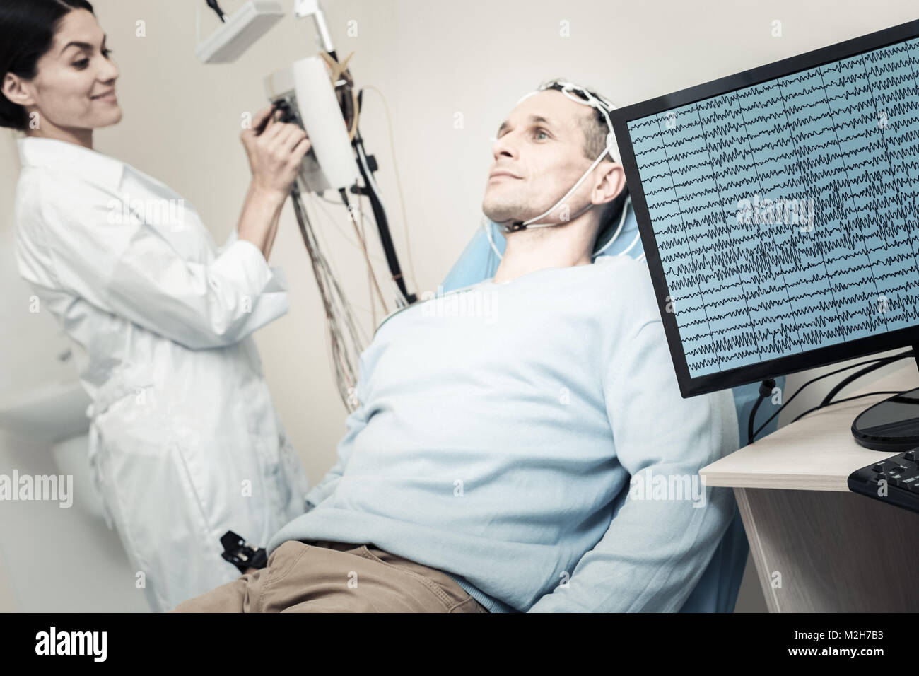 Eeg Scan Stock Photos & Eeg Scan Stock Images - Alamy