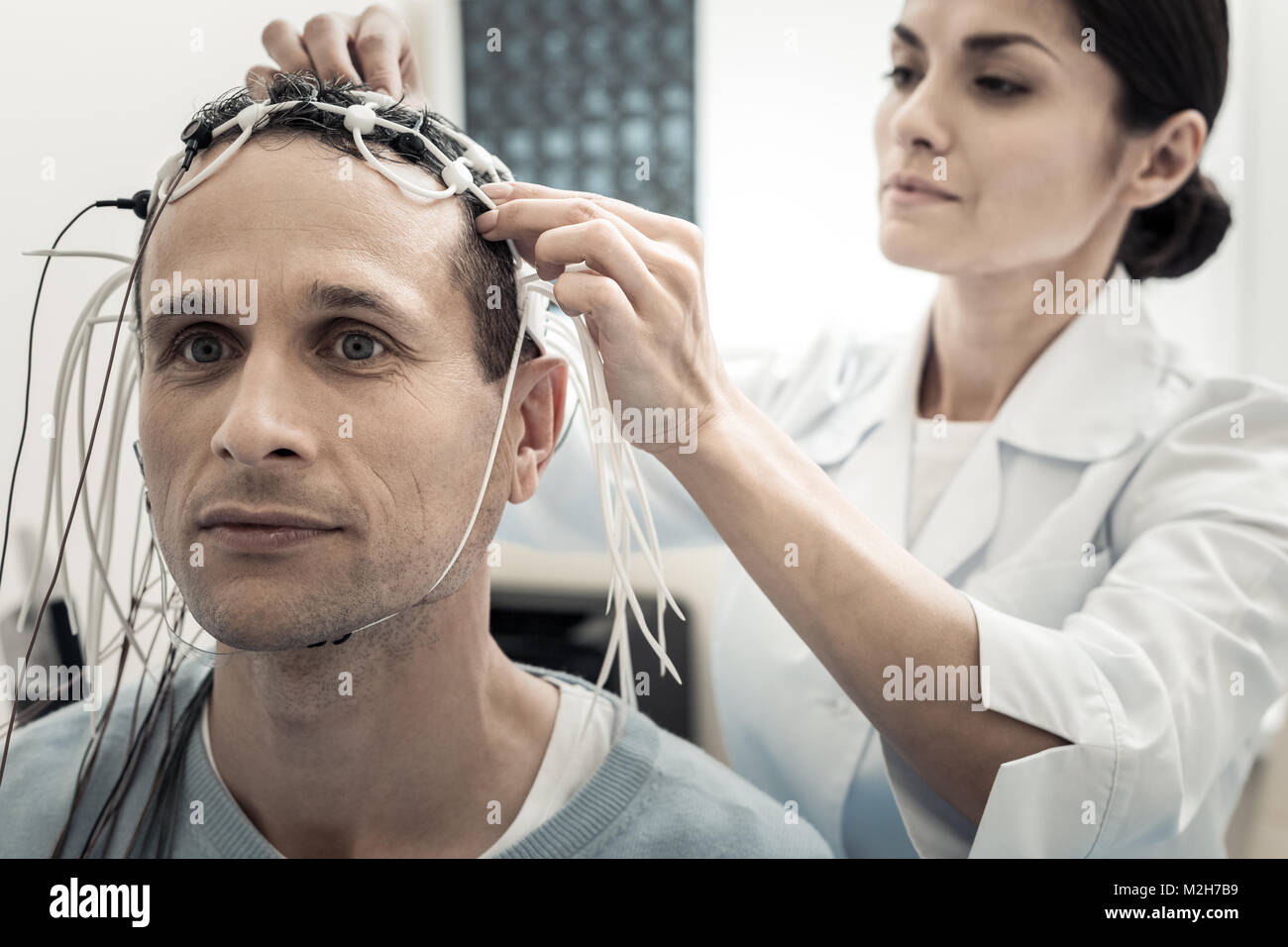 Electroencephalogram electroencephalography hi-res stock photography ...