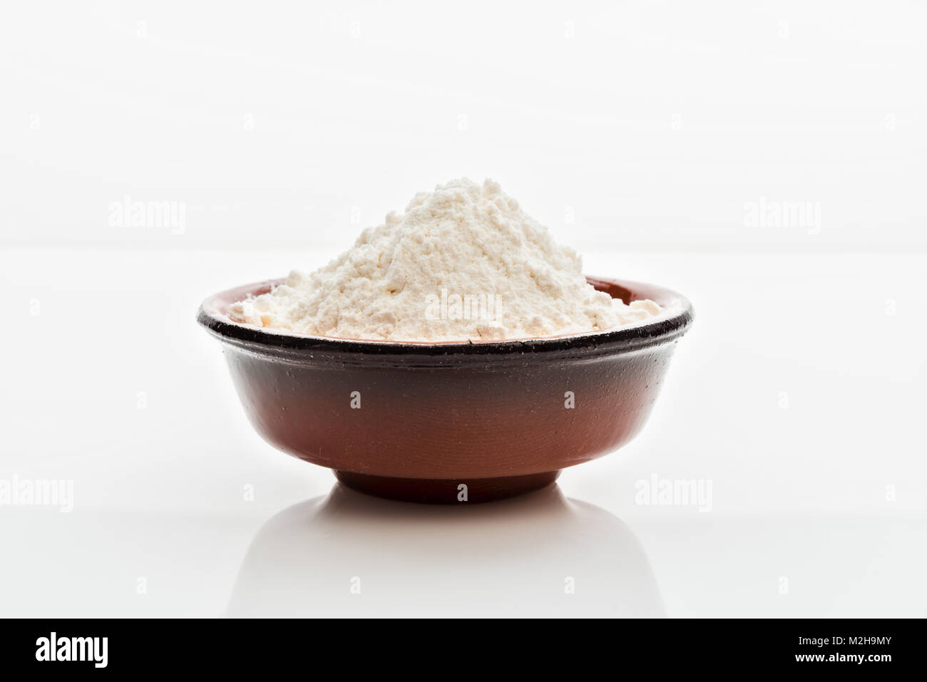 wheat flour bowl Stock Photo - Alamy