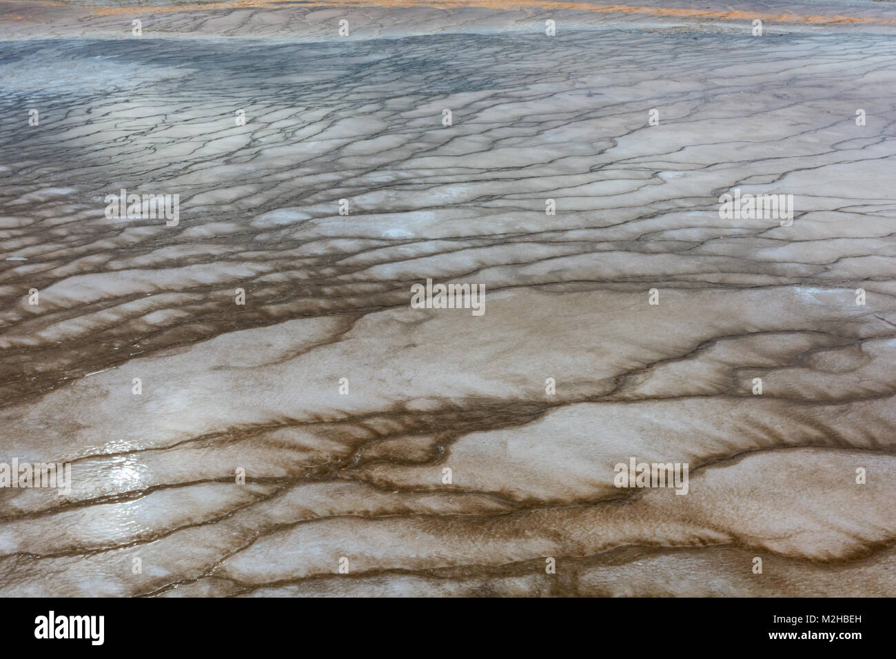 Shallow yellow thermal pool hi-res stock photography and images - Alamy