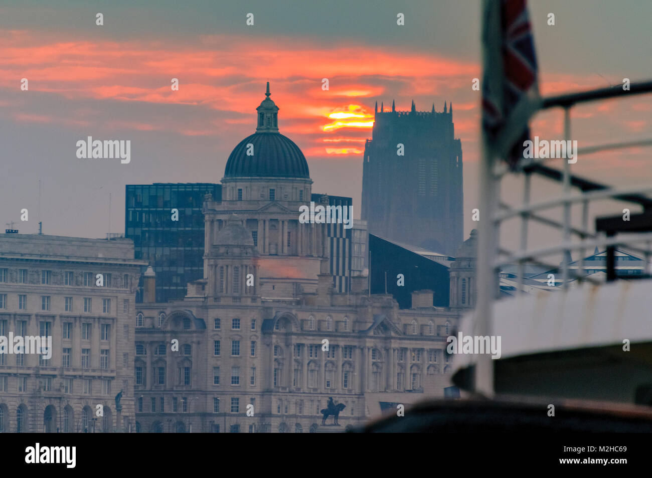 Liverpool waterfront sunrise hi-res stock photography and images - Alamy
