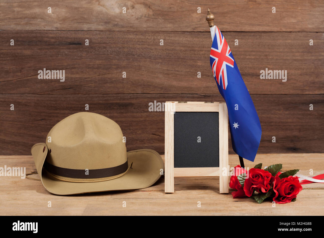 Australian army slouch hat hi-res stock photography and images - Alamy