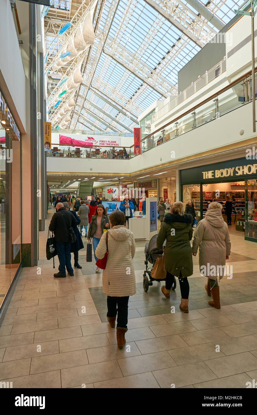 Enclosed area hi-res stock photography and images - Alamy