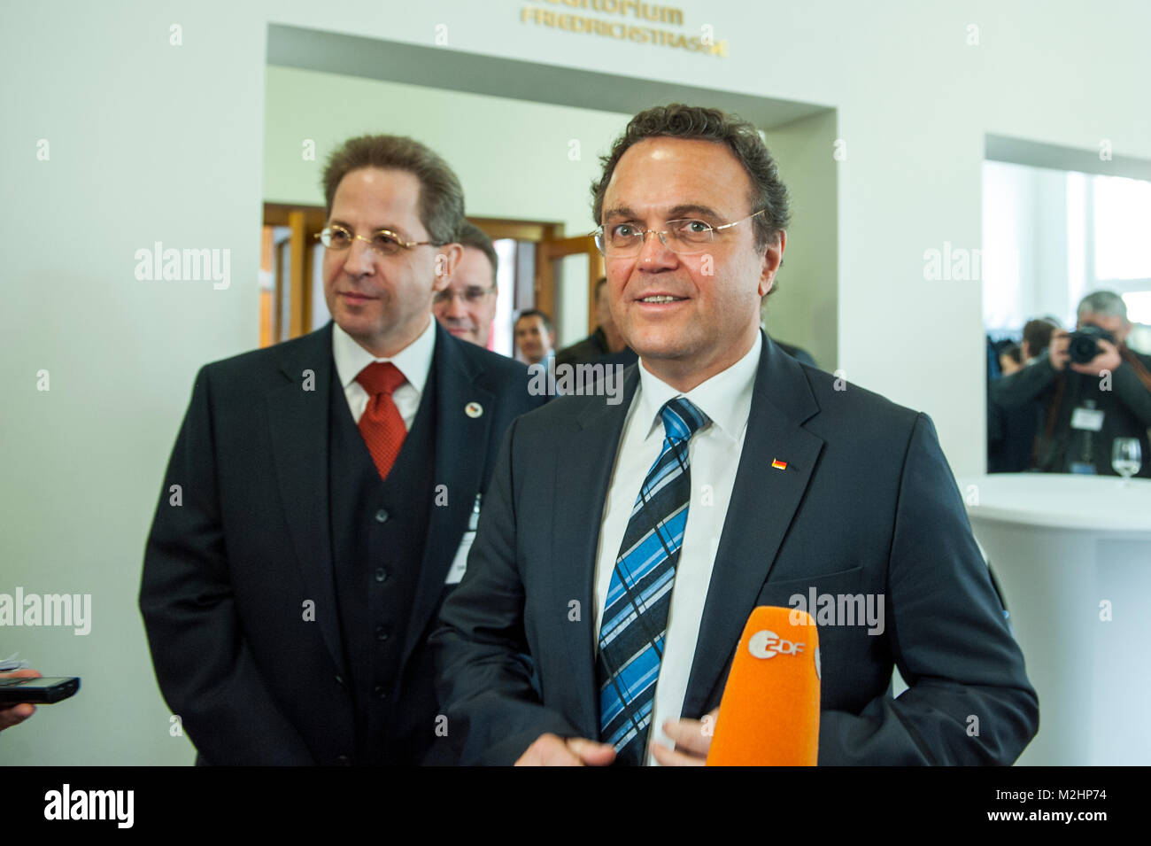 10th symposium hi-res stock photography and images - Alamy