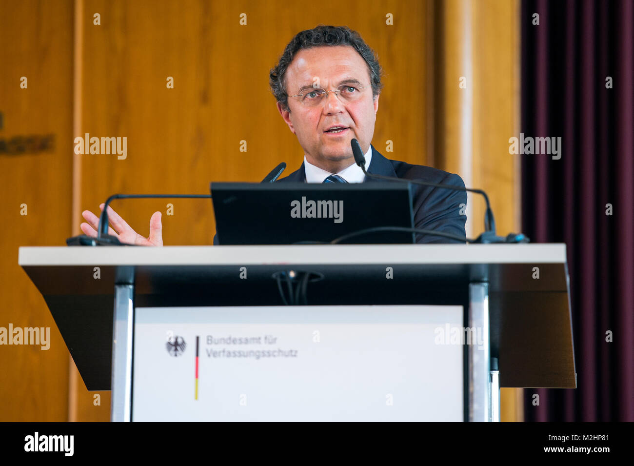 10th symposium hi-res stock photography and images - Alamy