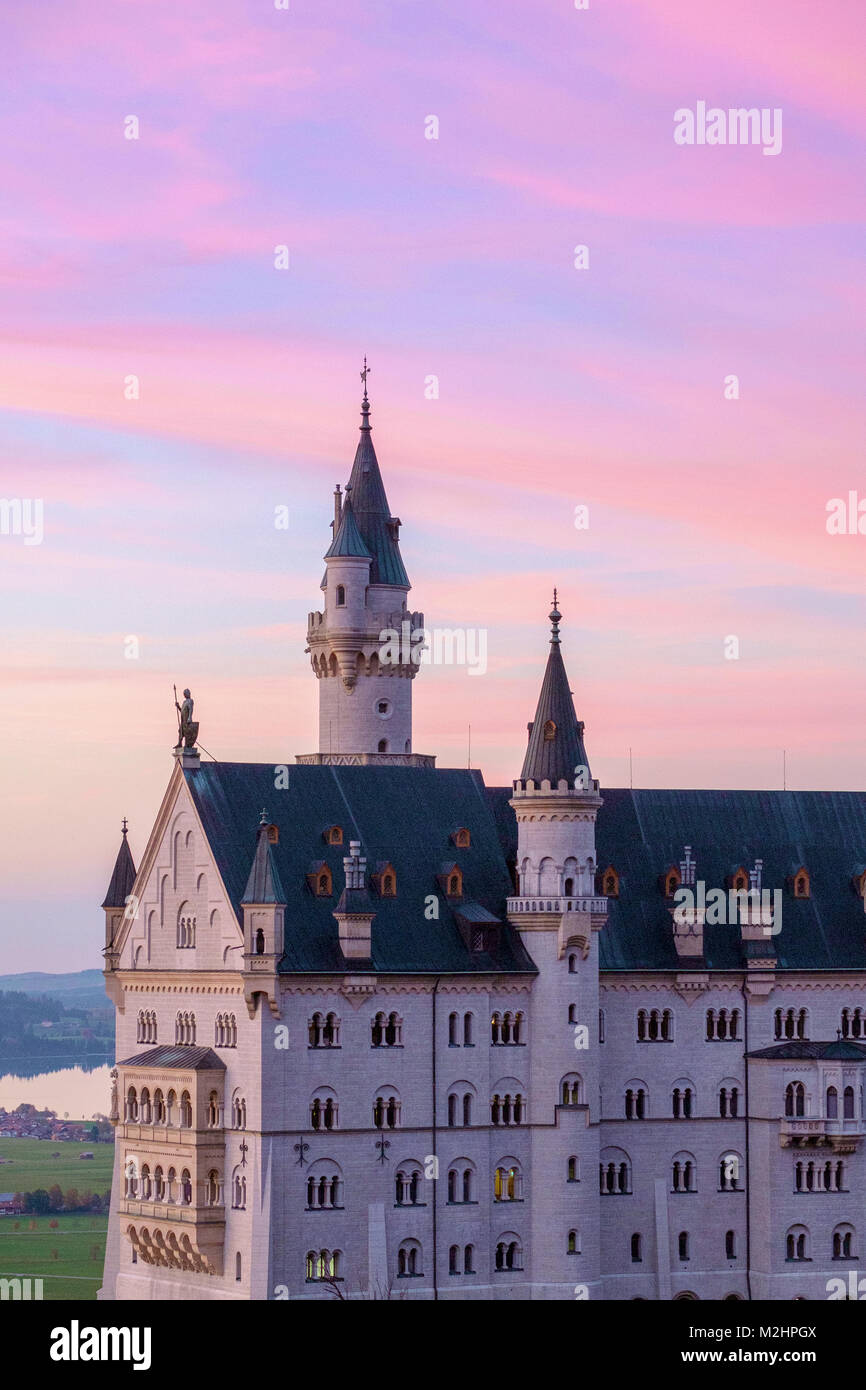Neuschwansteincastle neuschwanstein hi-res stock photography and images ...