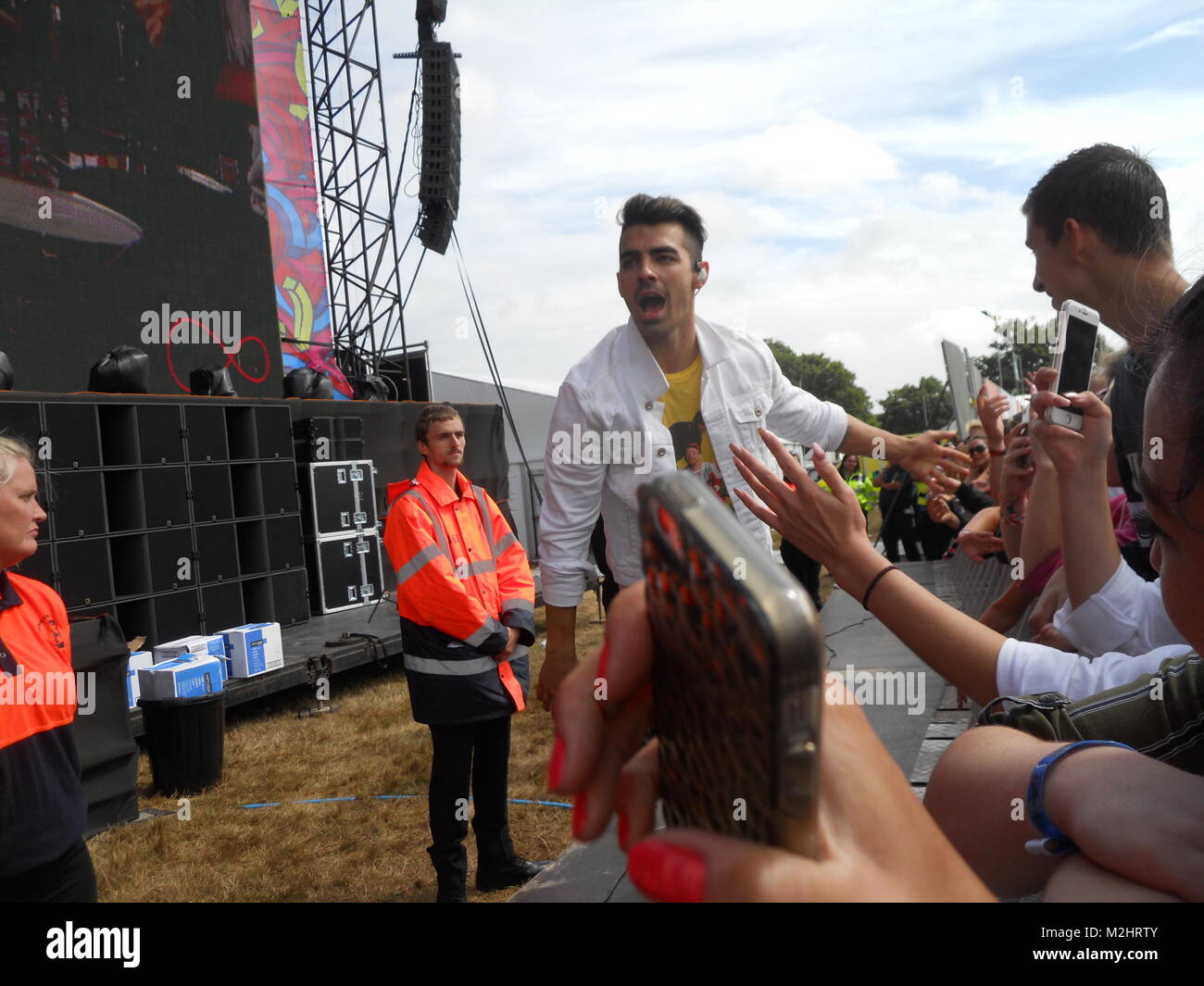 Jonas brothers fans hi-res stock photography and images - Alamy