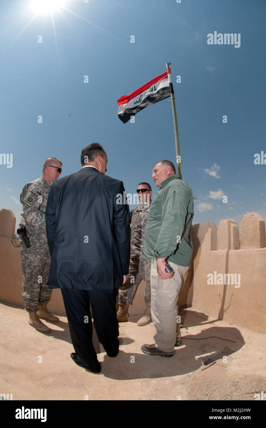 TAL AFAR, Iraq - Lt. Col. Scott G. Hooper, commander of 3rd Squadron ...