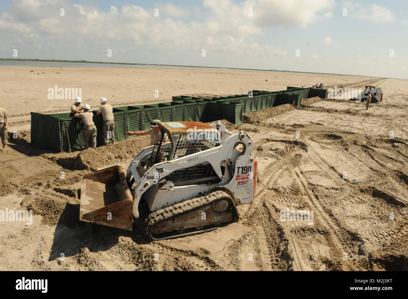 PORT FOURCHON, La. - Soldiers of the Louisiana National Guard's 527th ...