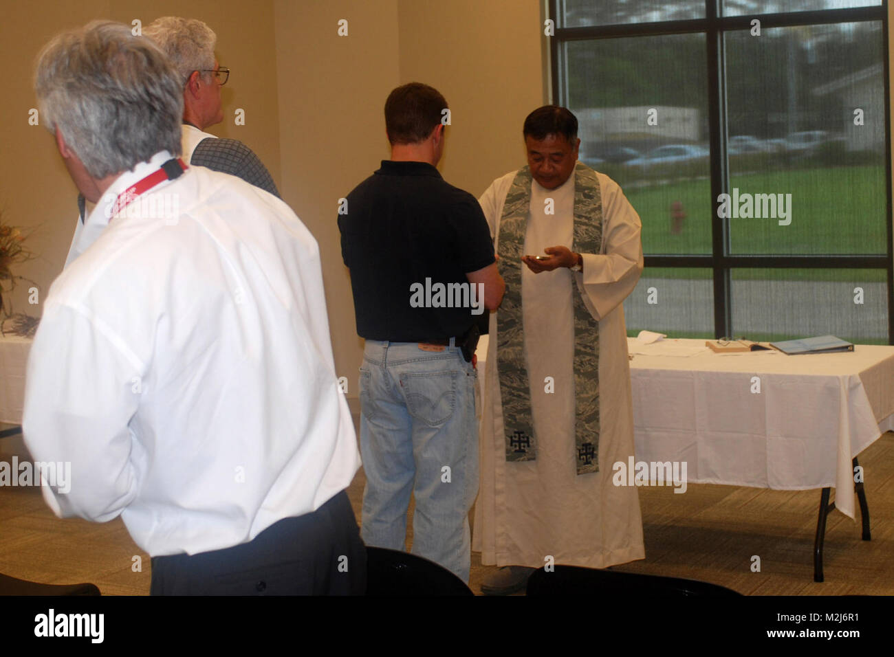 Catholic military chaplains hi-res stock photography and images - Alamy