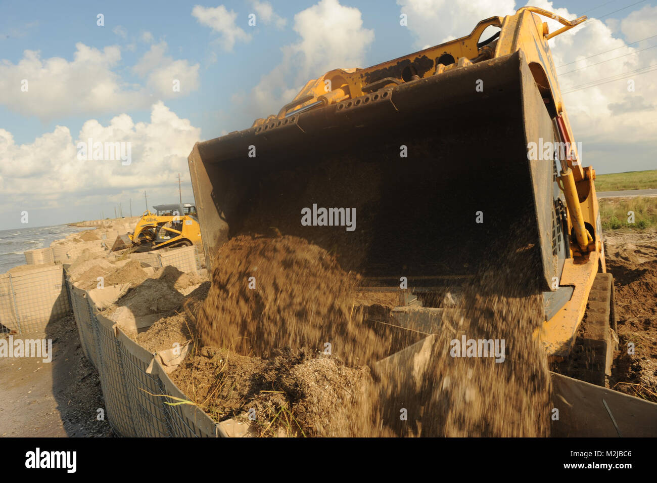 CAMERON, La. - Louisiana National Guardsmen construct a Hesco ...