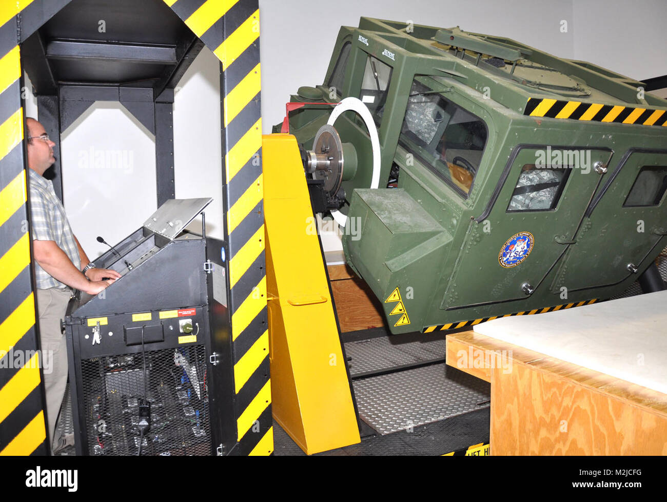 Hmmwv egress assistance training hi-res stock photography and images ...