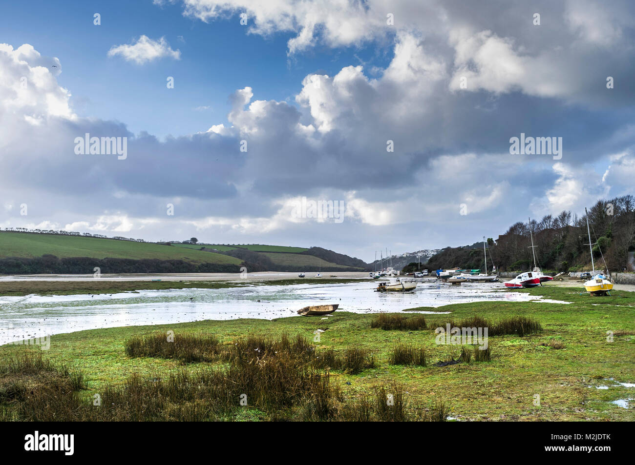 The Gannel River at low tide in Newquay Cornwall Stock Photo - Alamy