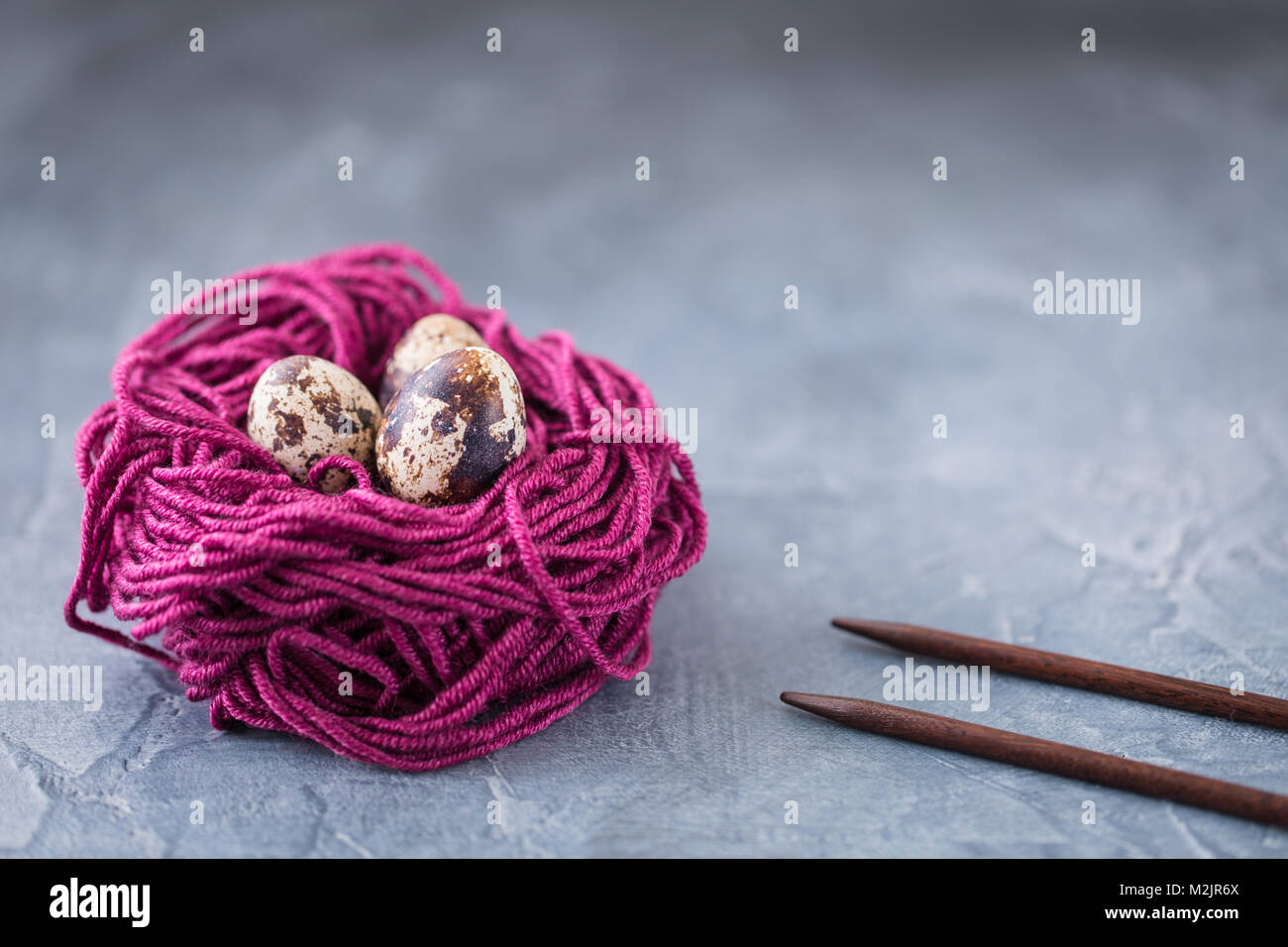Group of knitters hi-res stock photography and images - Alamy