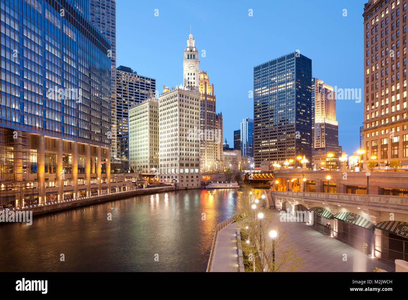 Chicago river hi-res stock photography and images - Alamy