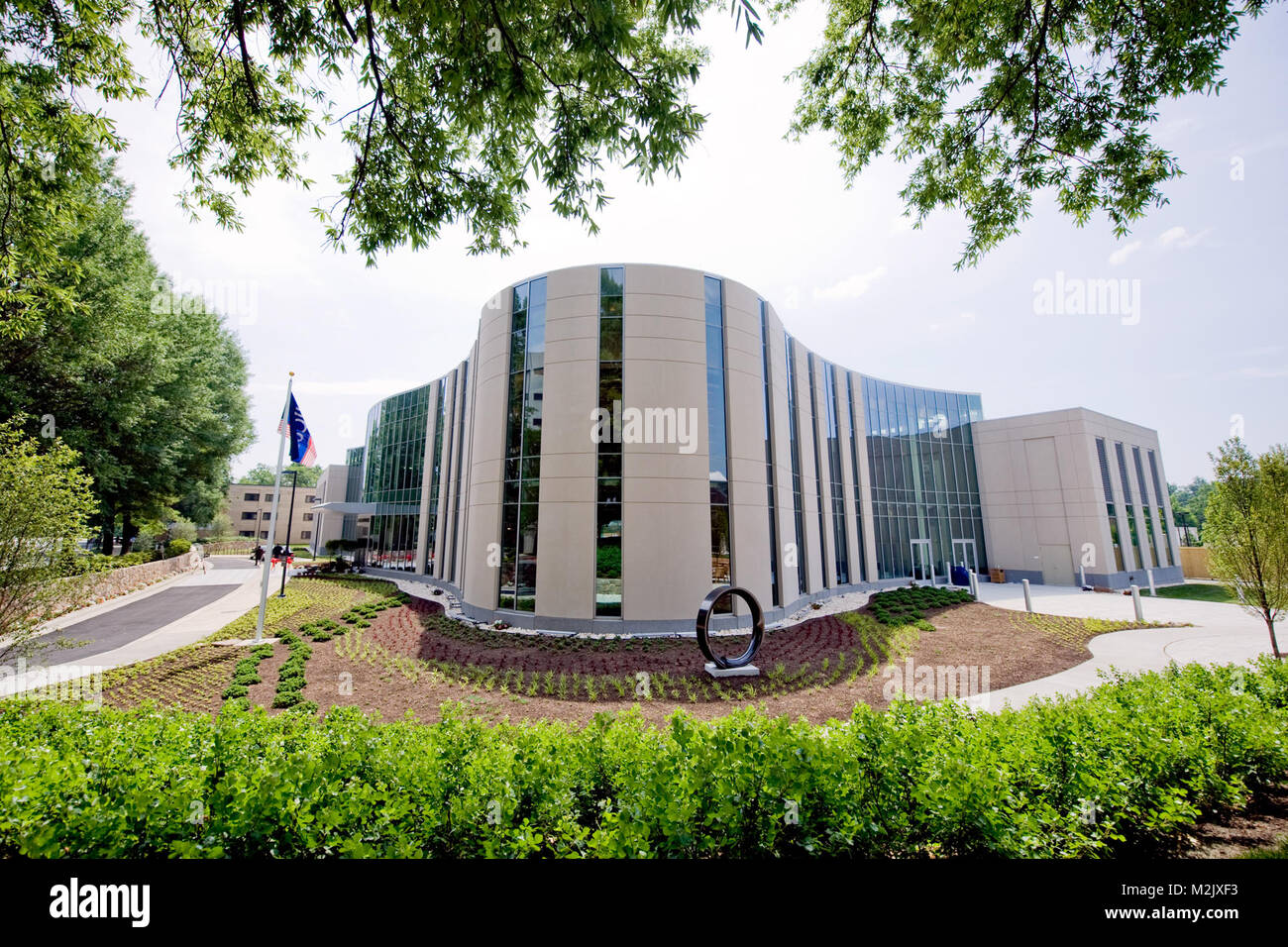 The National Intrepid Center of Excellence at Bethesda National Naval ...