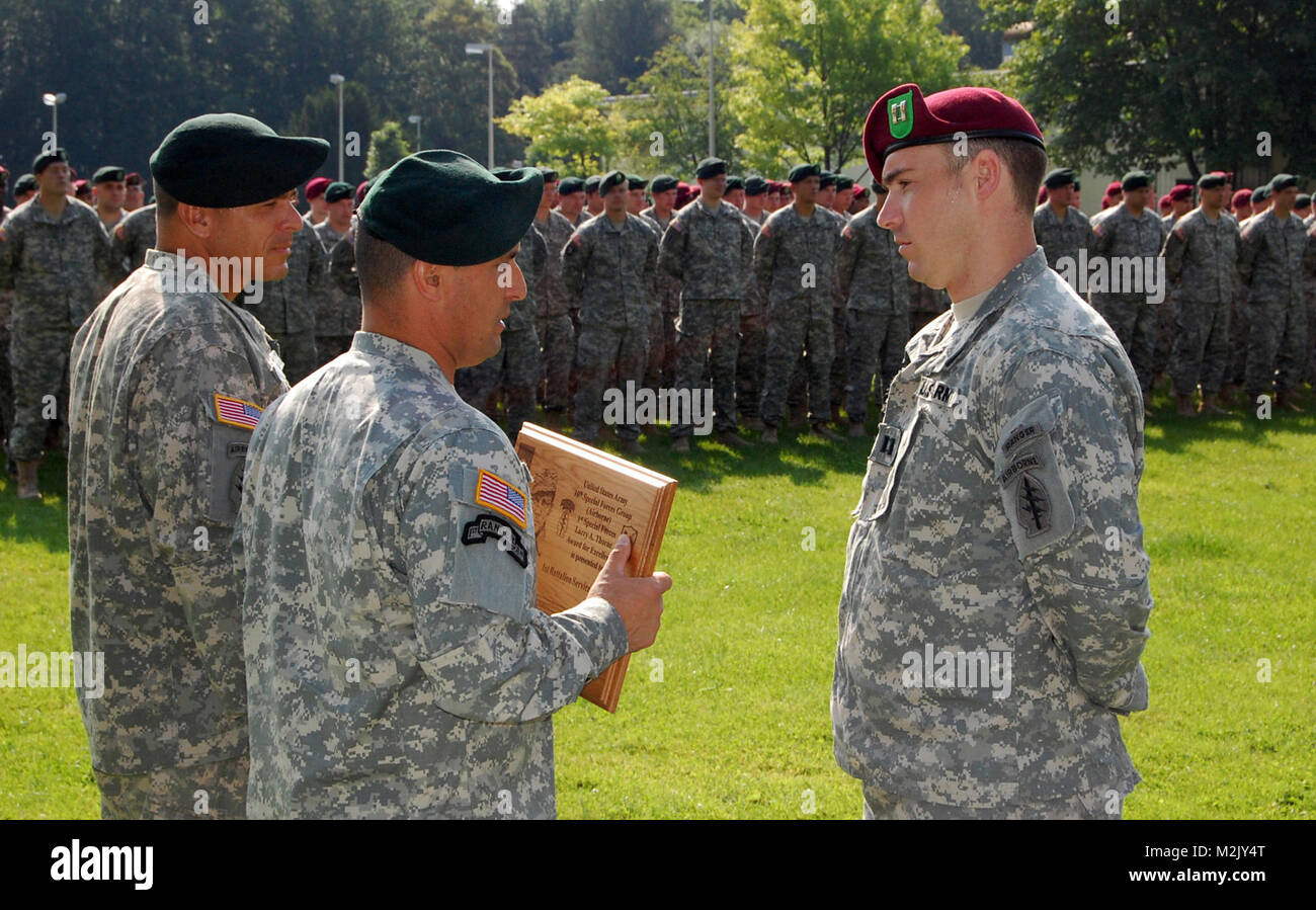 Col. Sean Swindell, center, commander, 10th Special Forces Group, out ...