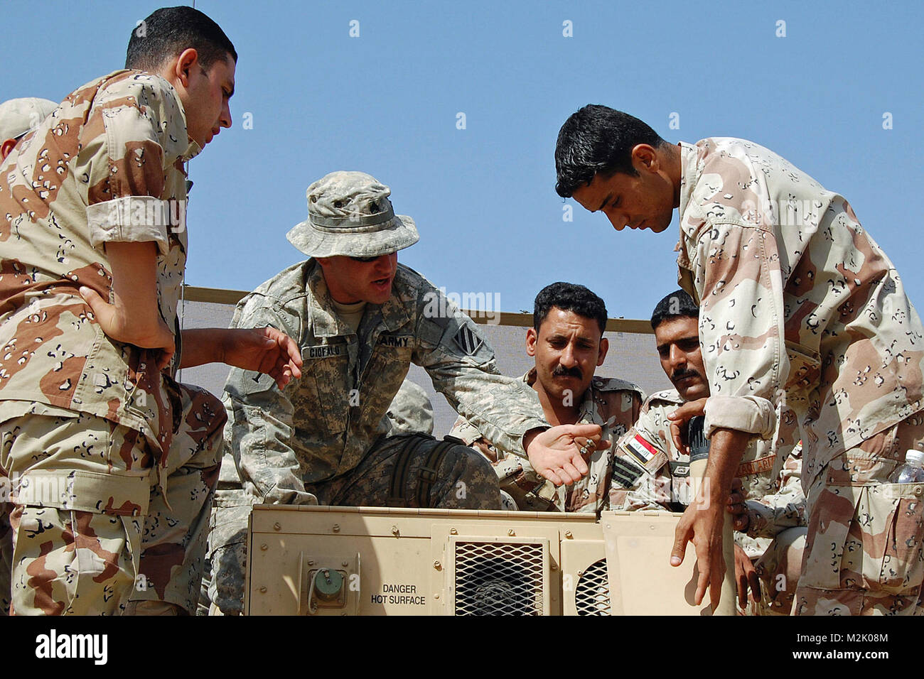 Checking fluids by 1st Armored Division and Fort Bliss Stock Photo - Alamy