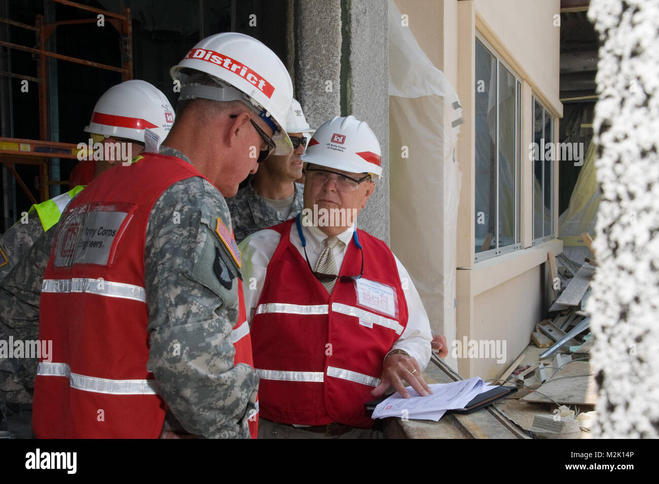 Dillard Horton, Norfolk District’s chief of real estate, briefs Lt. Gen ...