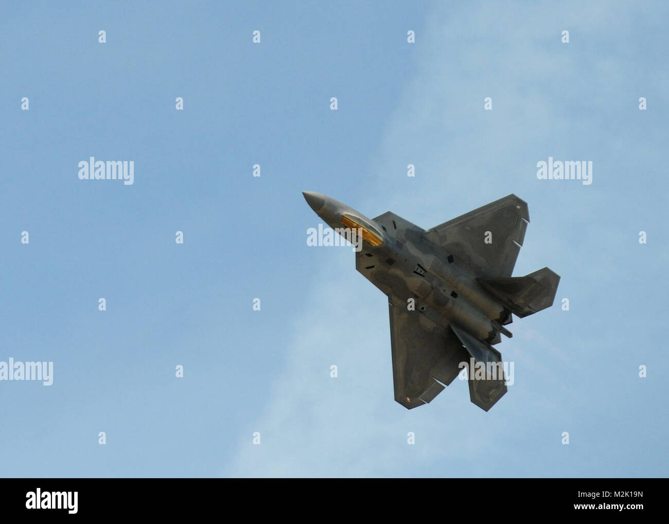 F-22 raptor performs maneuvers during air show by EUCOM Stock Photo - Alamy