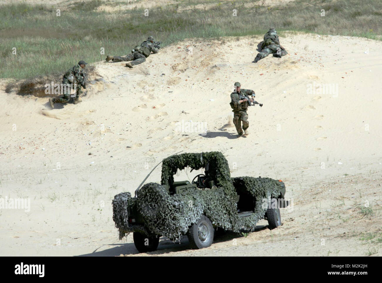 Troops take defensive positions by EUCOM Stock Photo - Alamy