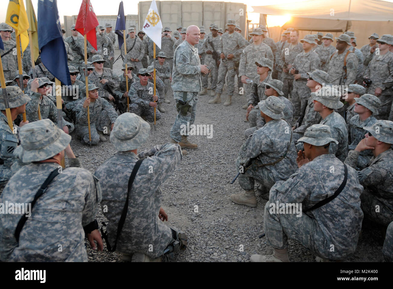 Standing center by 1st Armored Division and Fort Bliss Stock Photo - Alamy