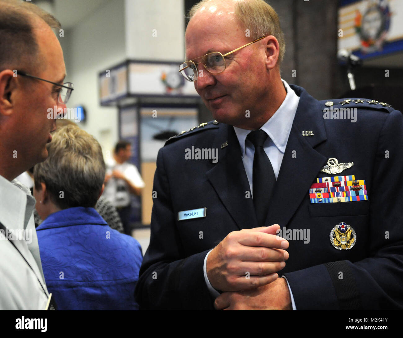 Gen craig mckinley hi-res stock photography and images - Alamy