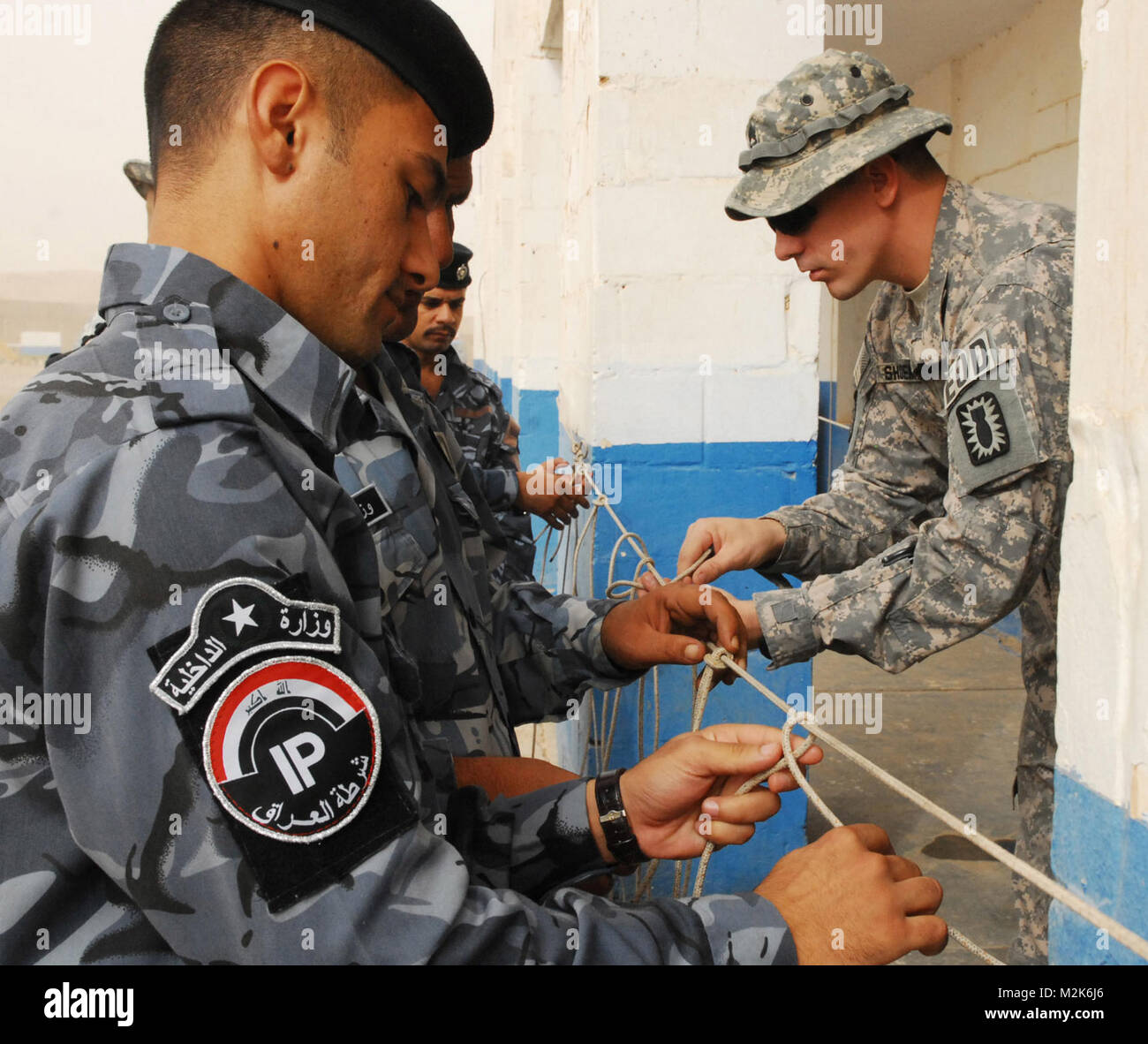 Teaching Ramadi Iraqi Police by 1st Armored Division and Fort Bliss ...