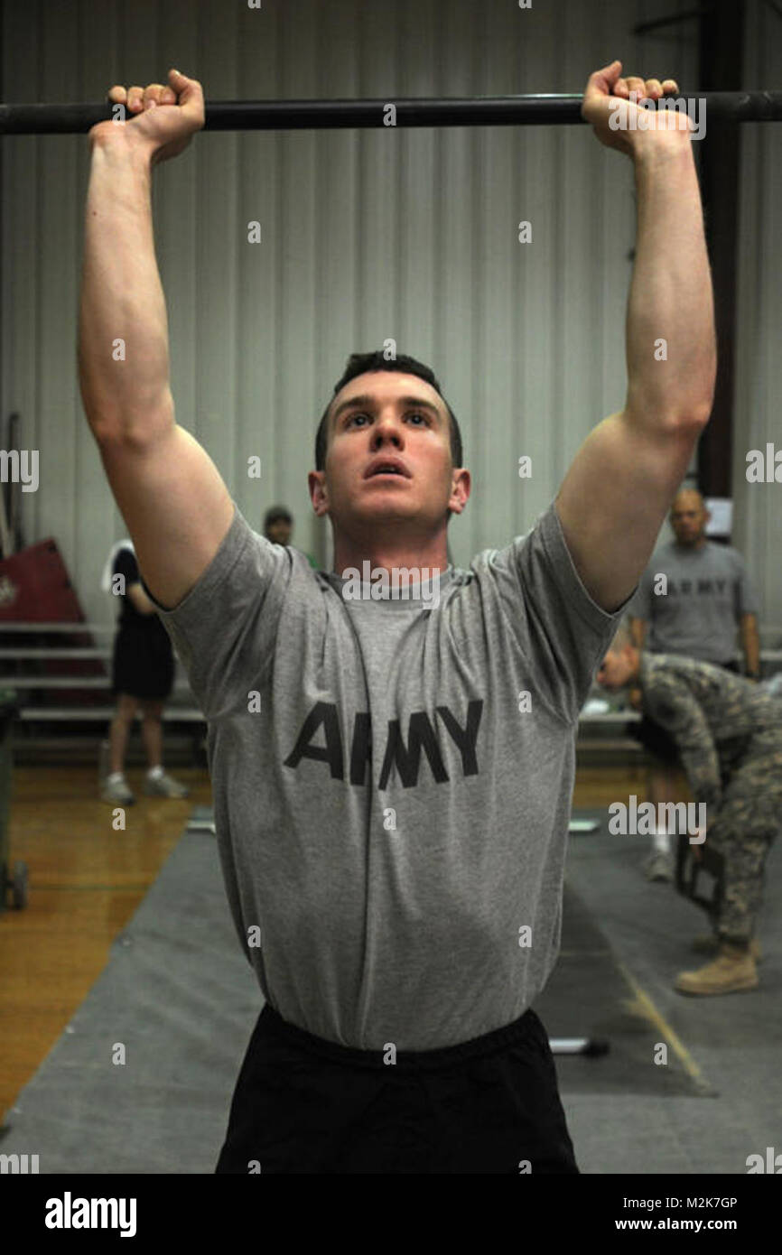 Military Press by 1st Armored Division and Fort Bliss Stock Photo - Alamy