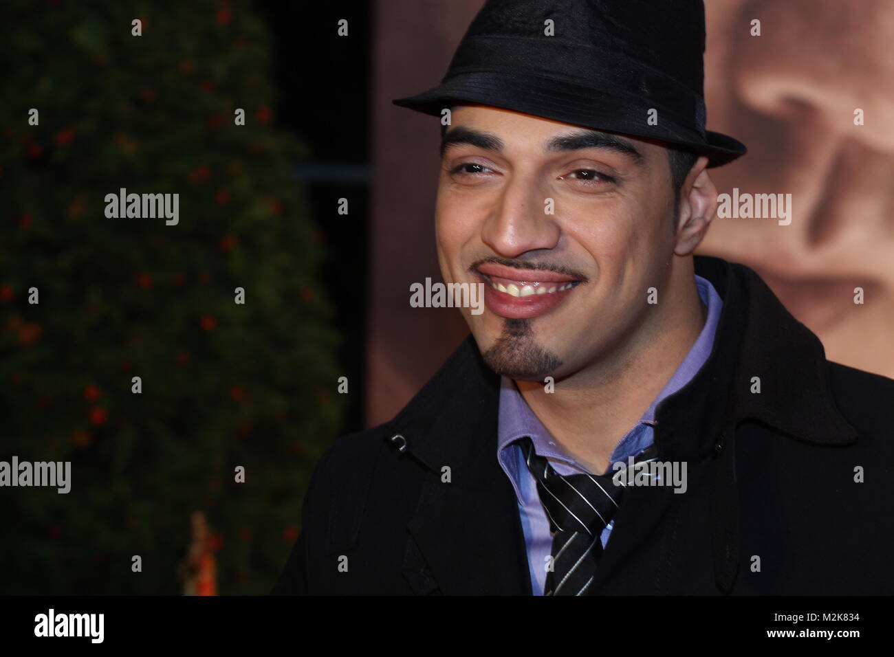 Profil mehrzad marashi hi-res stock photography and images - Alamy