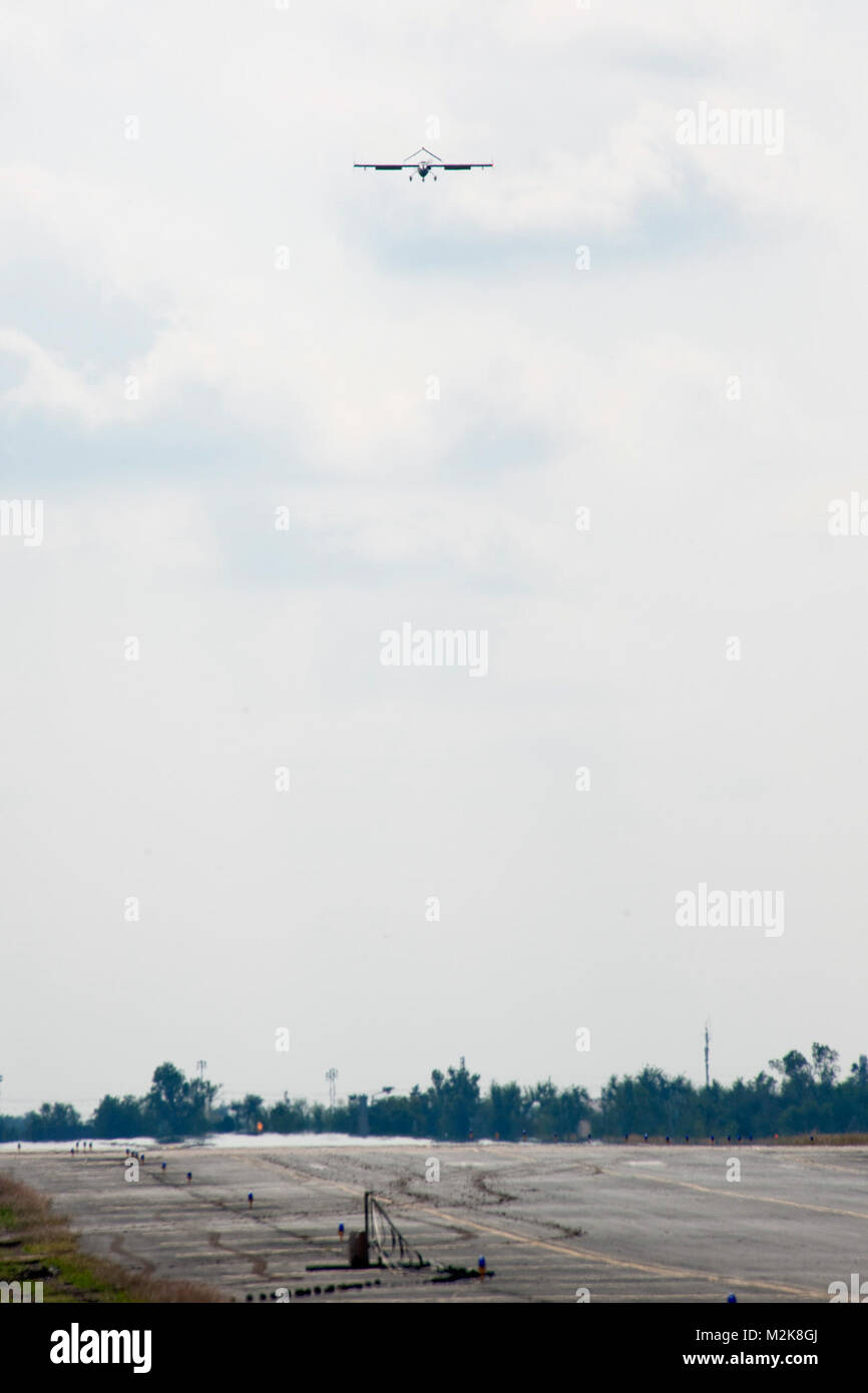Shadow Flight 004 by Oklahoma National Guard Stock Photo - Alamy