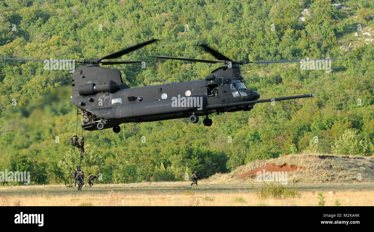 Special operations soldiers from Croatia, Hungary and Poland conducts ...