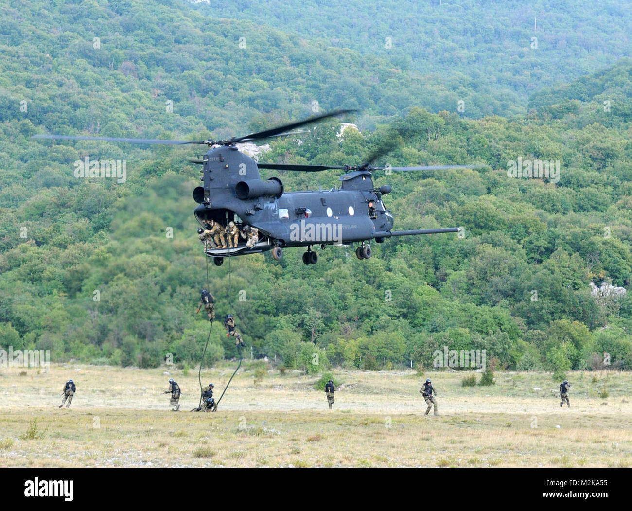 Special operations soldiers from Croatia, Hungary and Poland conducts ...