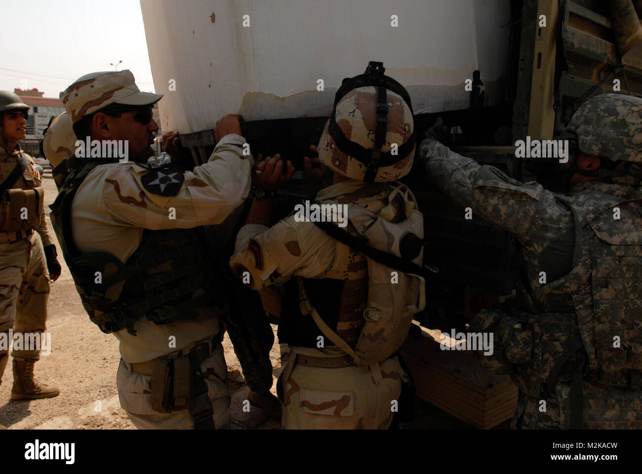 Unloading boxes by 1st Armored Division and Fort Bliss Stock Photo - Alamy