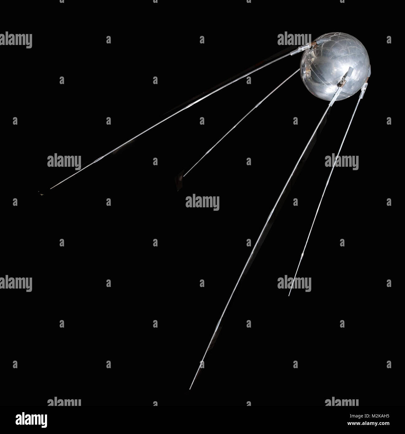 Sputnik 1957 hi-res stock photography and images - Alamy