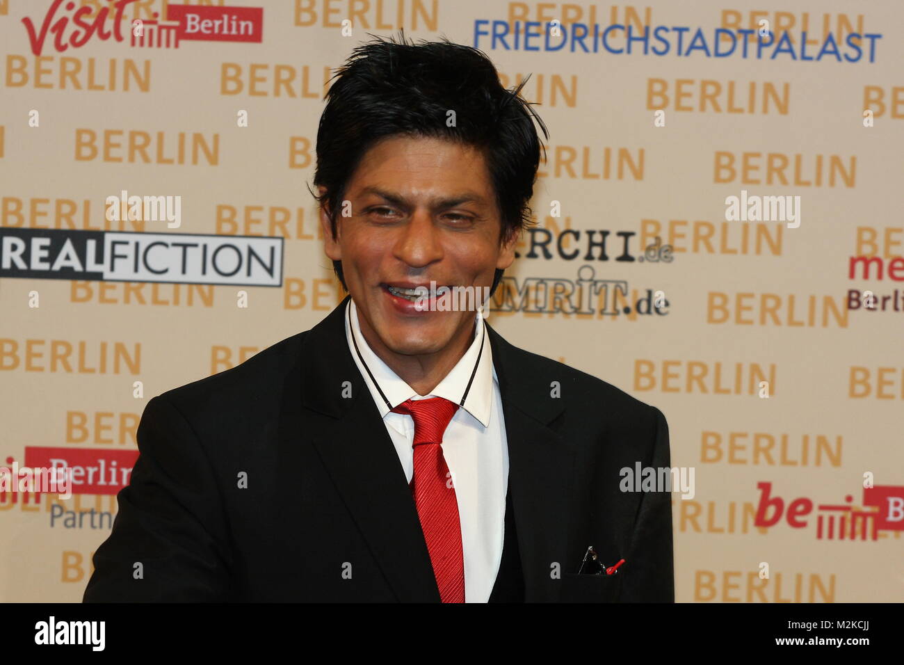 Bollywood Actor Shah Rukh Khan High Resolution Stock Photography and ...