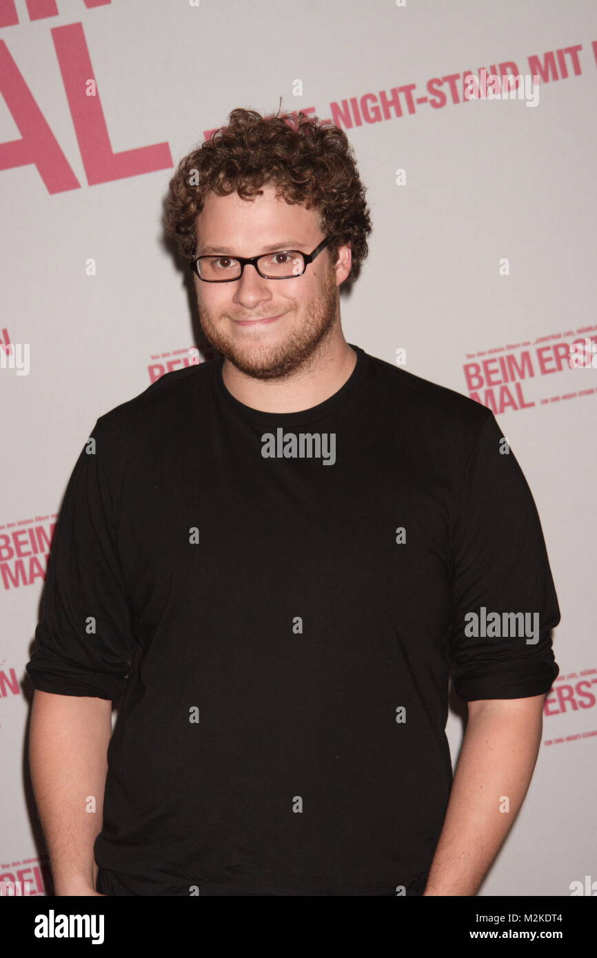 Knocked up seth rogen hi-res stock photography and images - Alamy