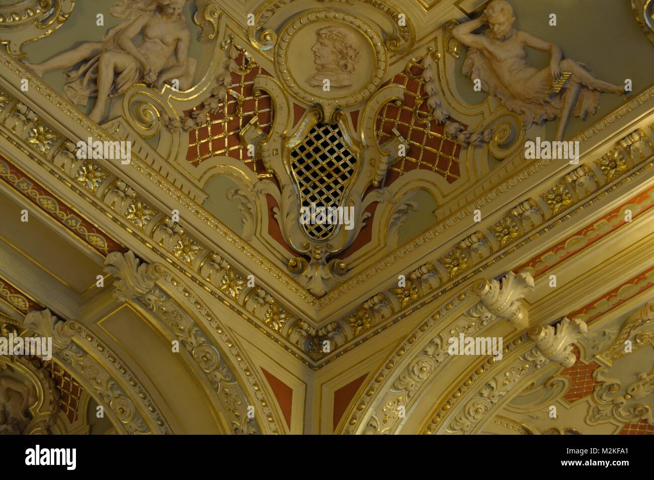 Stunning architecture budapest amazing hi-res stock photography and ...