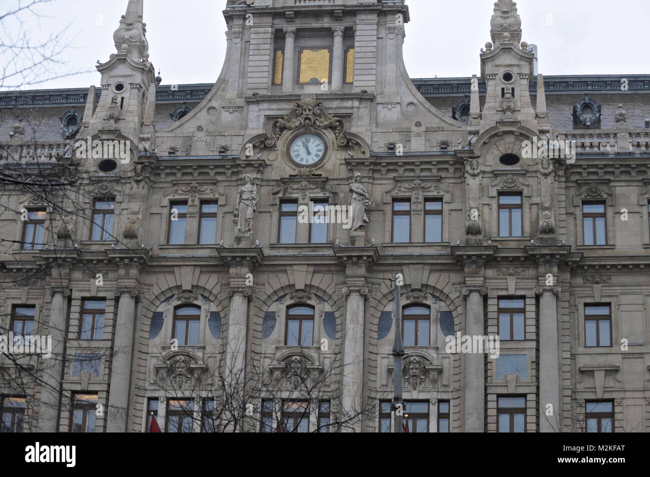 Tortile columns hi-res stock photography and images - Alamy