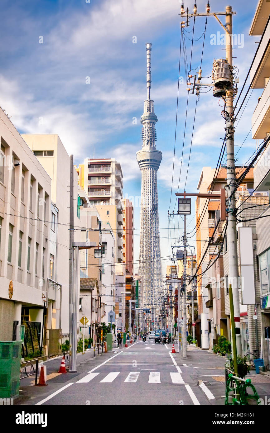 Free standing structure hi-res stock photography and images - Alamy