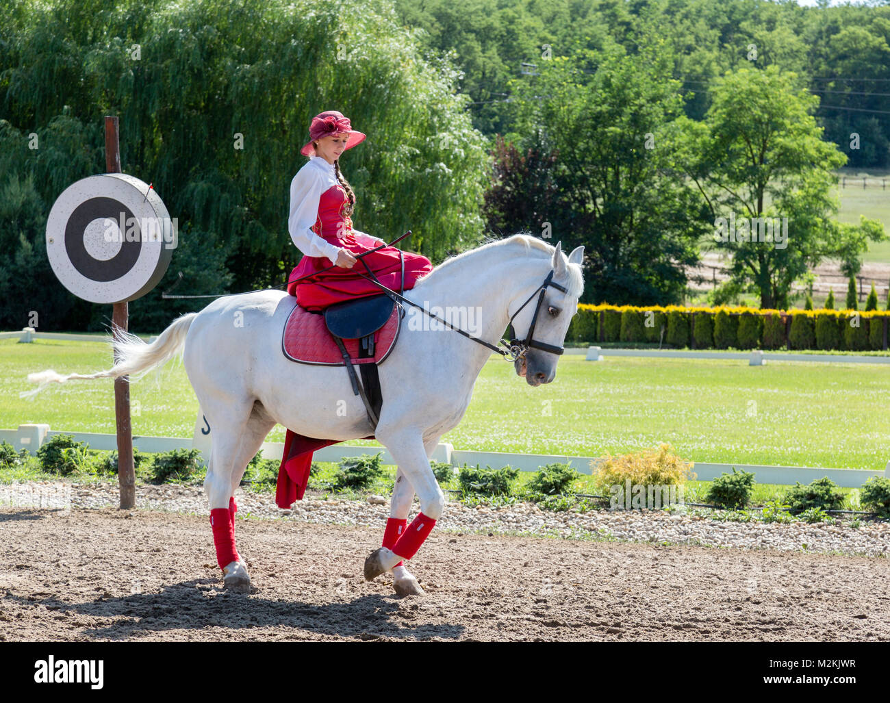 Woman horse riding dress hi-res stock photography and images - Alamy